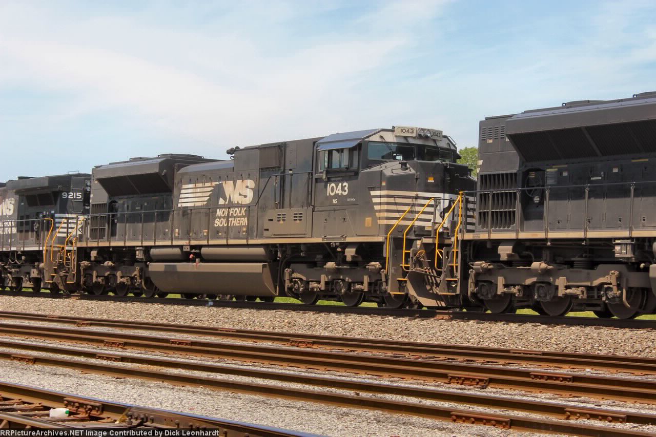 NS 1043